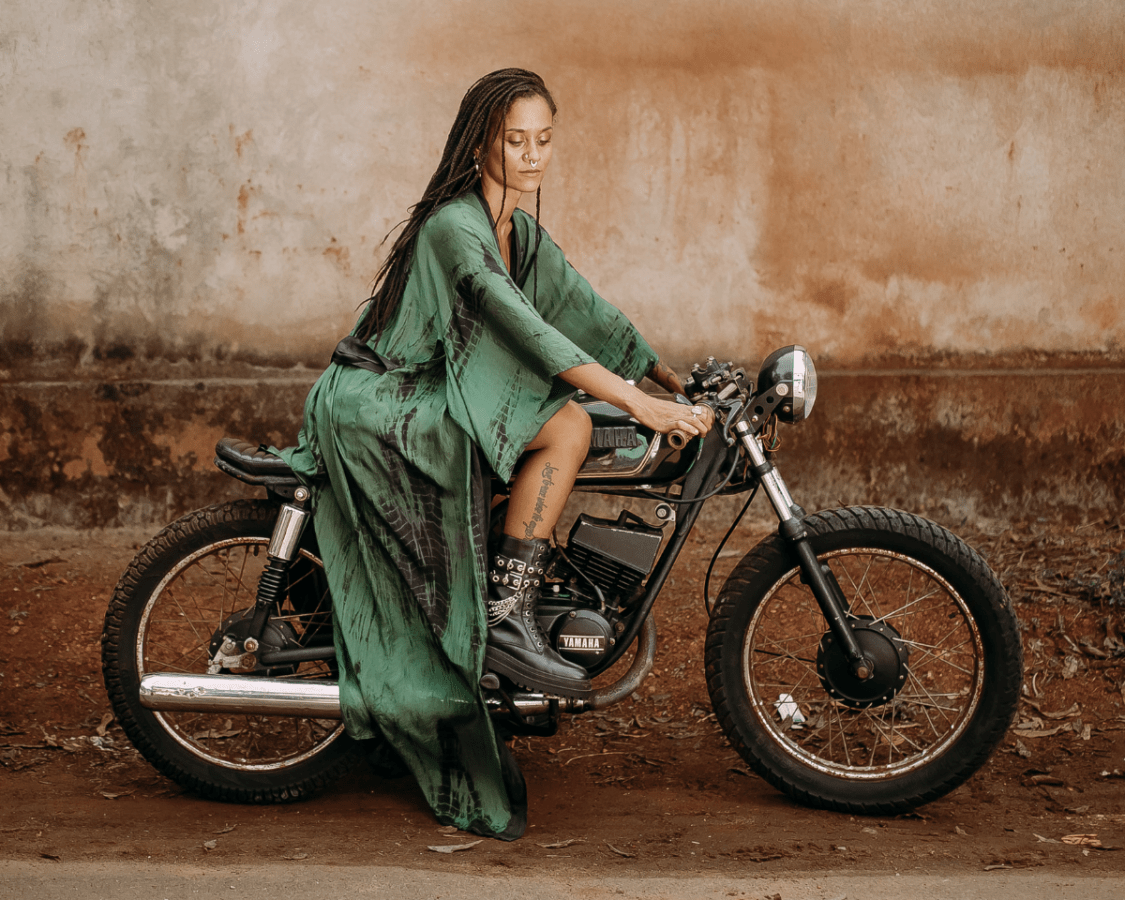 HANNAH LEDERER – Faraboutique Journal